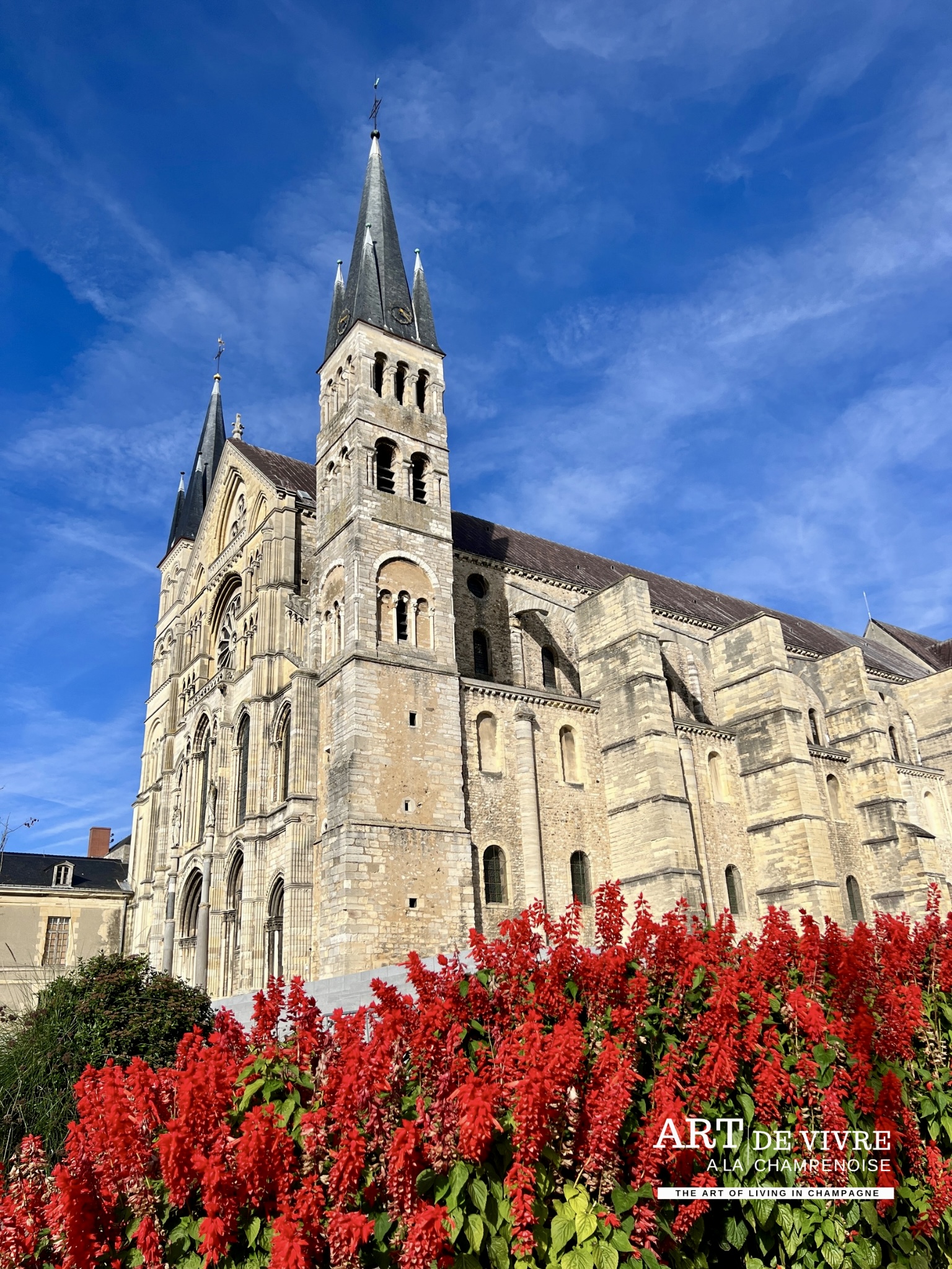 Reims : la Basilique Saint Remi, une ode à l'art Roman - Art de Vivre a ...